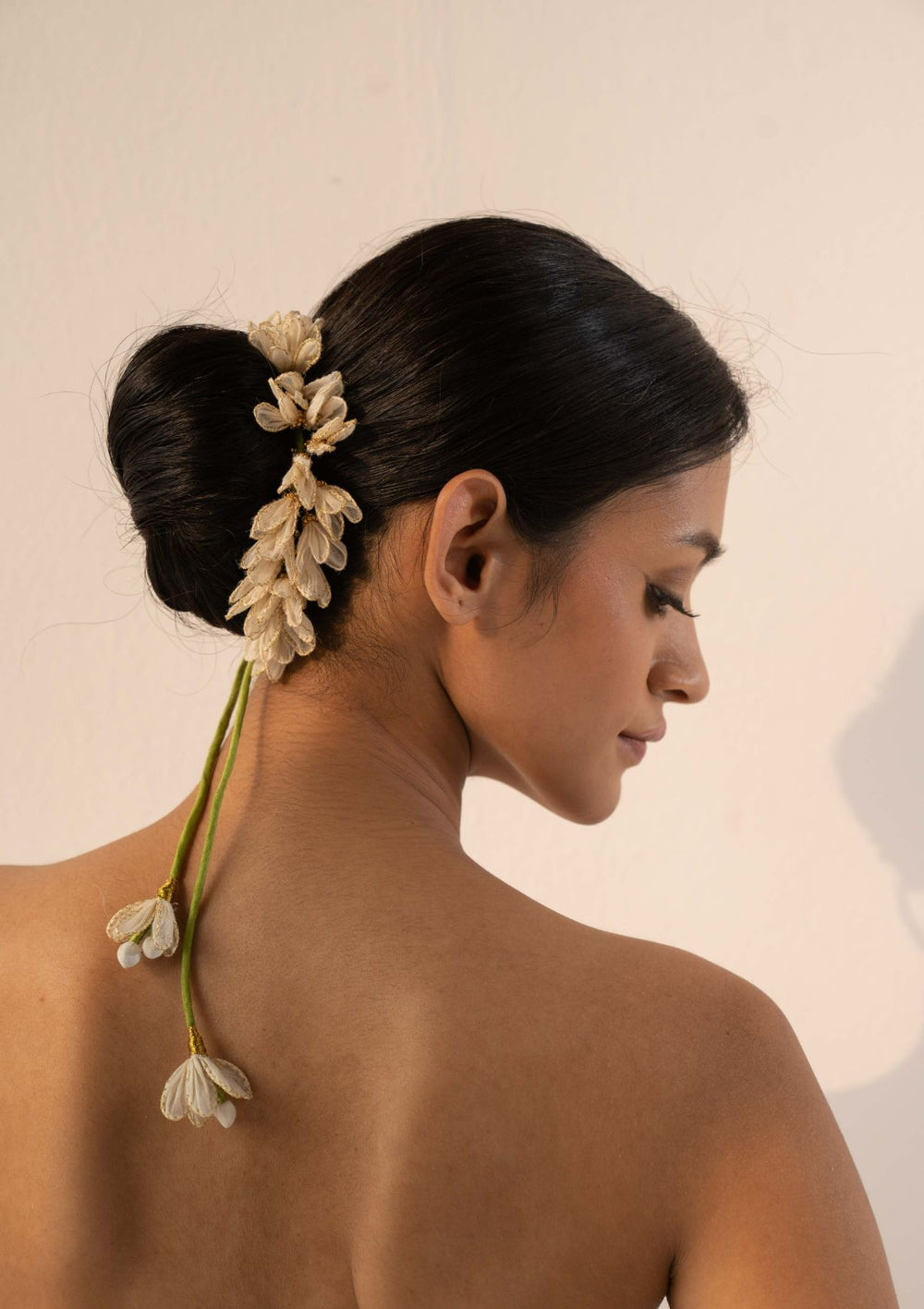 Shop Lily Floral Gajra Online