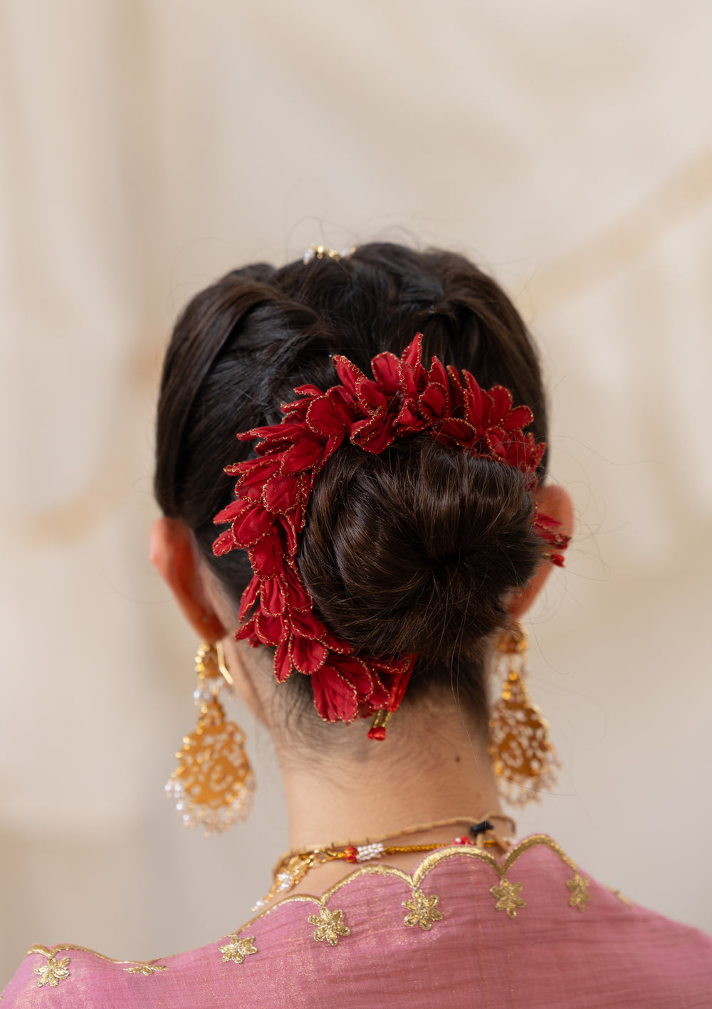 Shop Rosy Floral Gajra Online