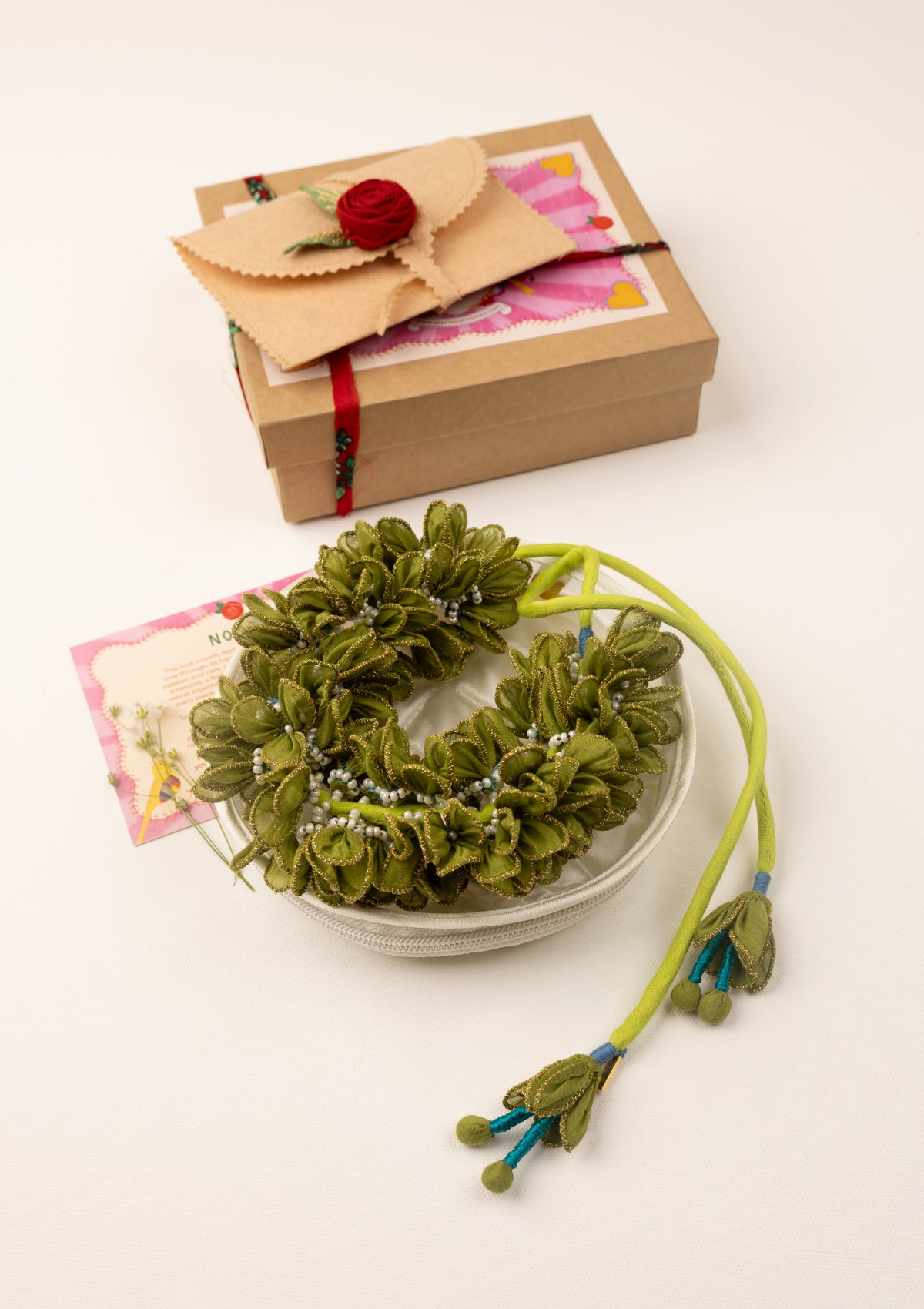 Shop Pasture Floral Gajra Online