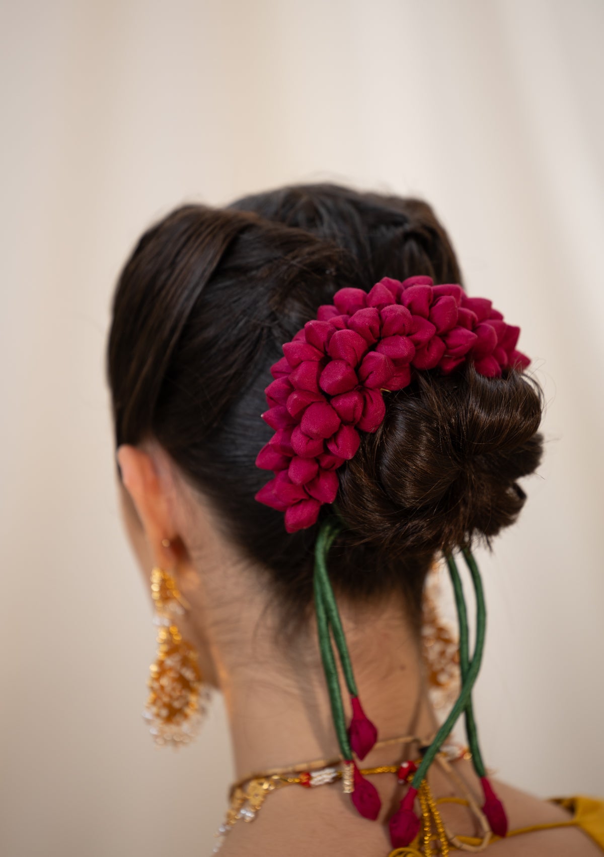 Shop Rosy Floral Gajra Online