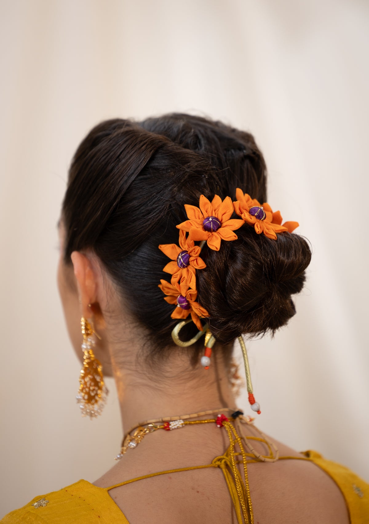 Shop Rosy Floral Gajra Online